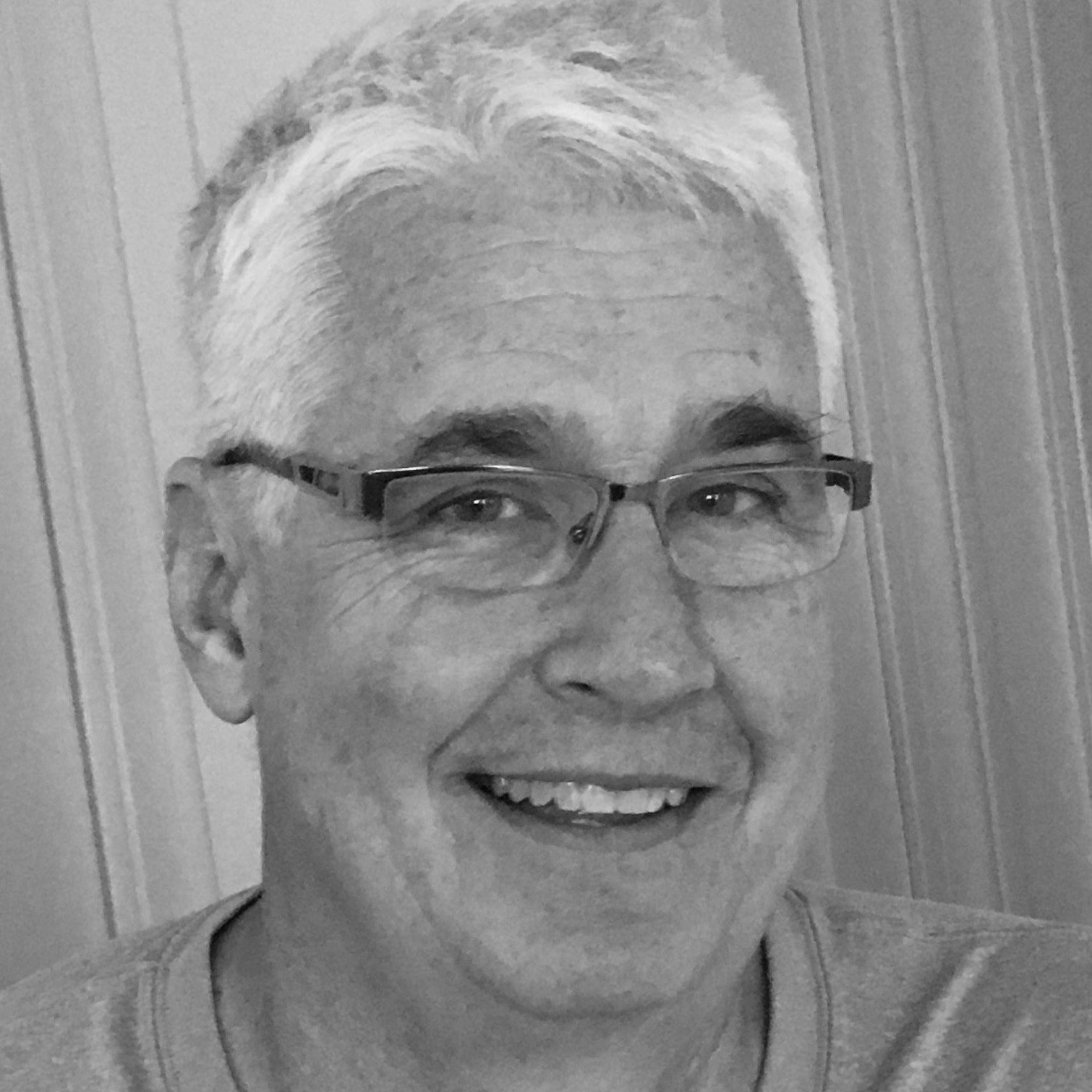 Tom Hubert – Glass Growers Gallery & Gifts