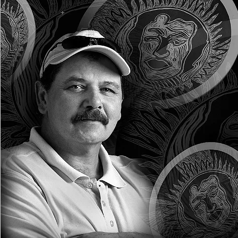 Ken McCollum – Glass Growers Gallery & Gifts